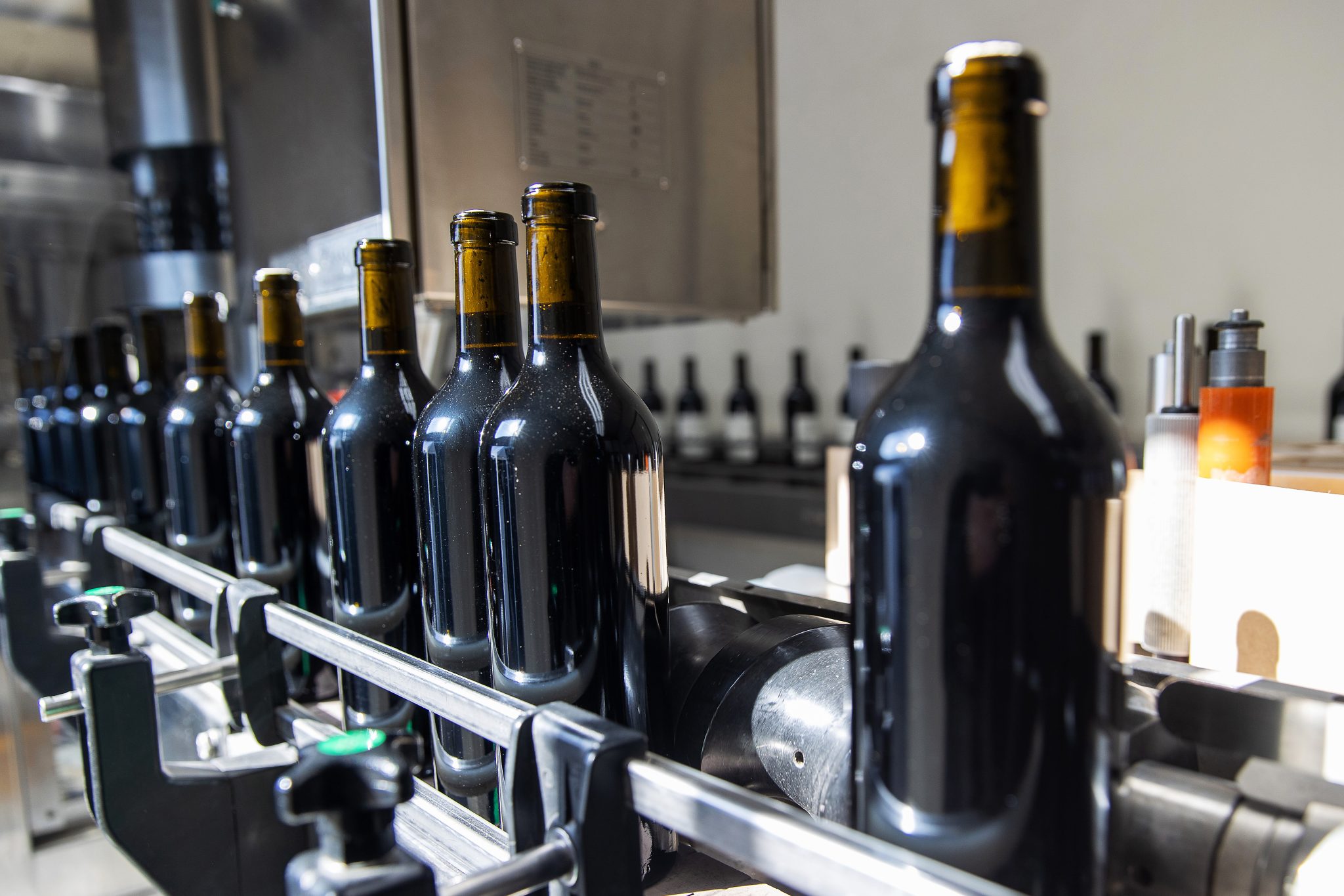 The Science Behind Manufacturing Alcoholic Beverages: From Fermentation ...